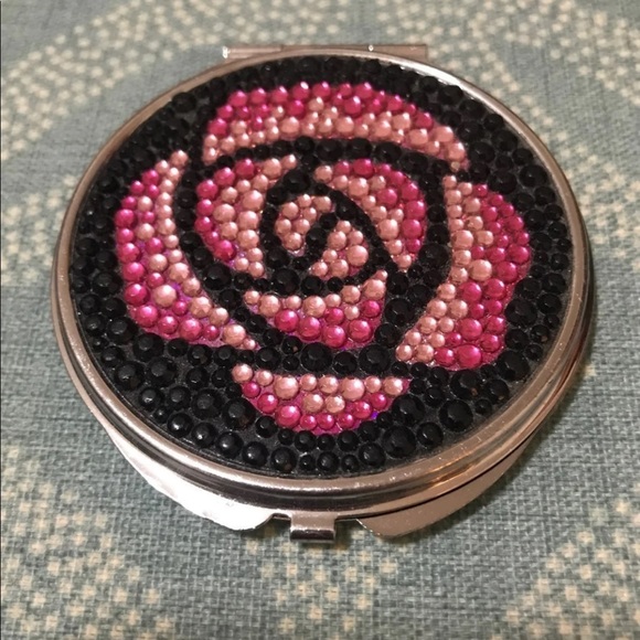 Forever 21 | Other | Rose Compact Mirror | Poshmark